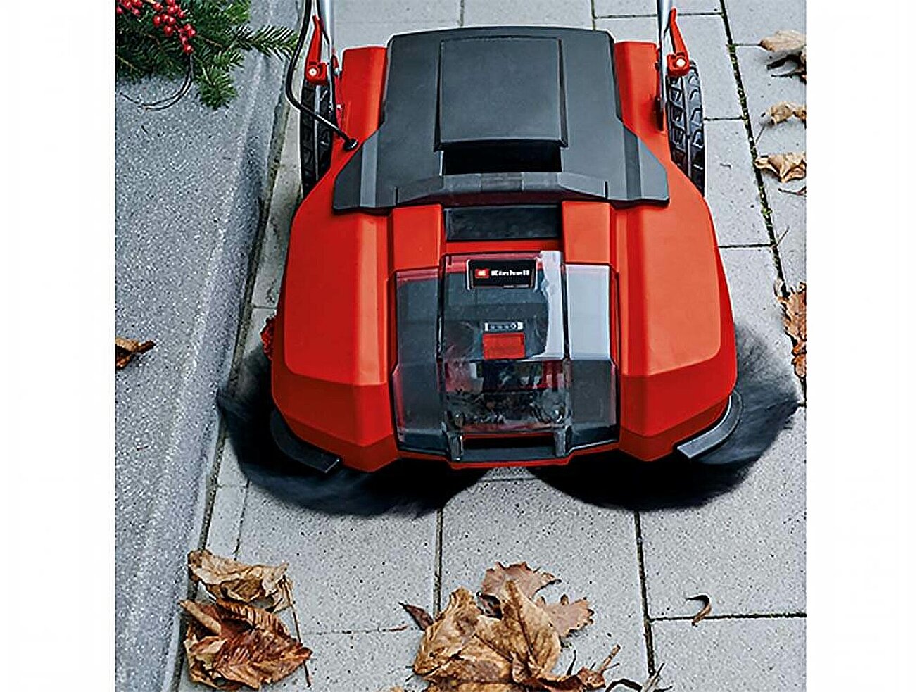 Cleaning tips for the cordless push sweeper | Einhell Blog