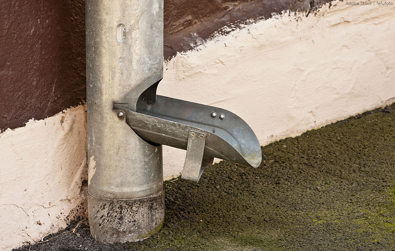 Cleaning Your Gutter: How to Do It Right | Einhell Blog